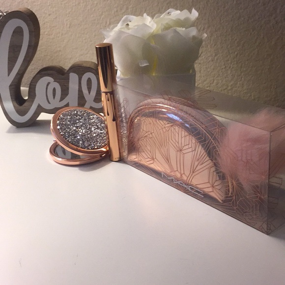 MAC Cosmetics | Makeup | Mac Holiday 27 Rose Gold Mini Brush Set | Poshmark